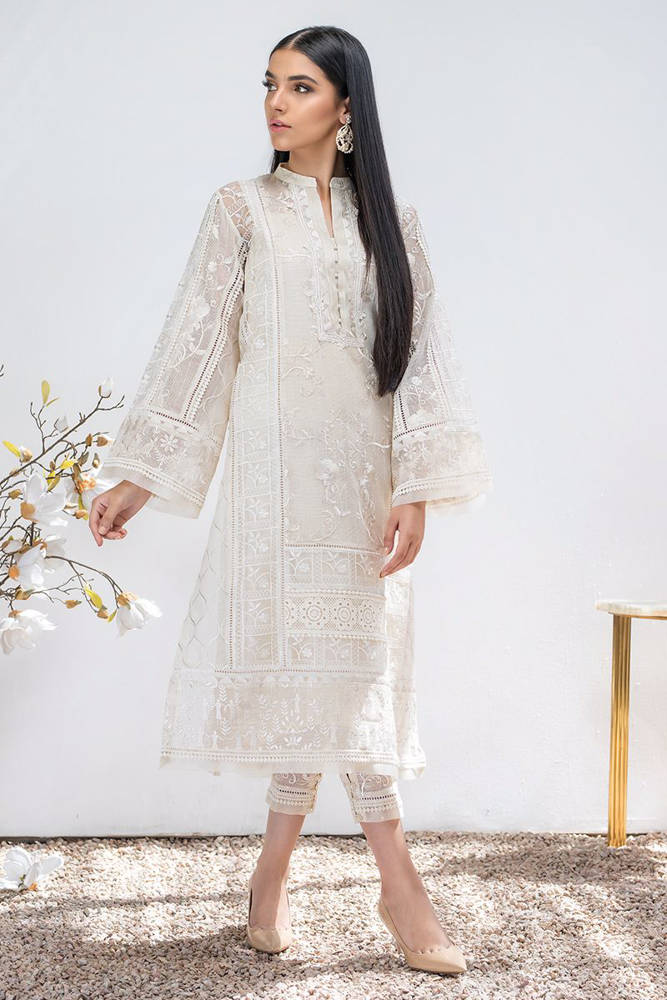 Embroidered patchwork | Farida Hasan