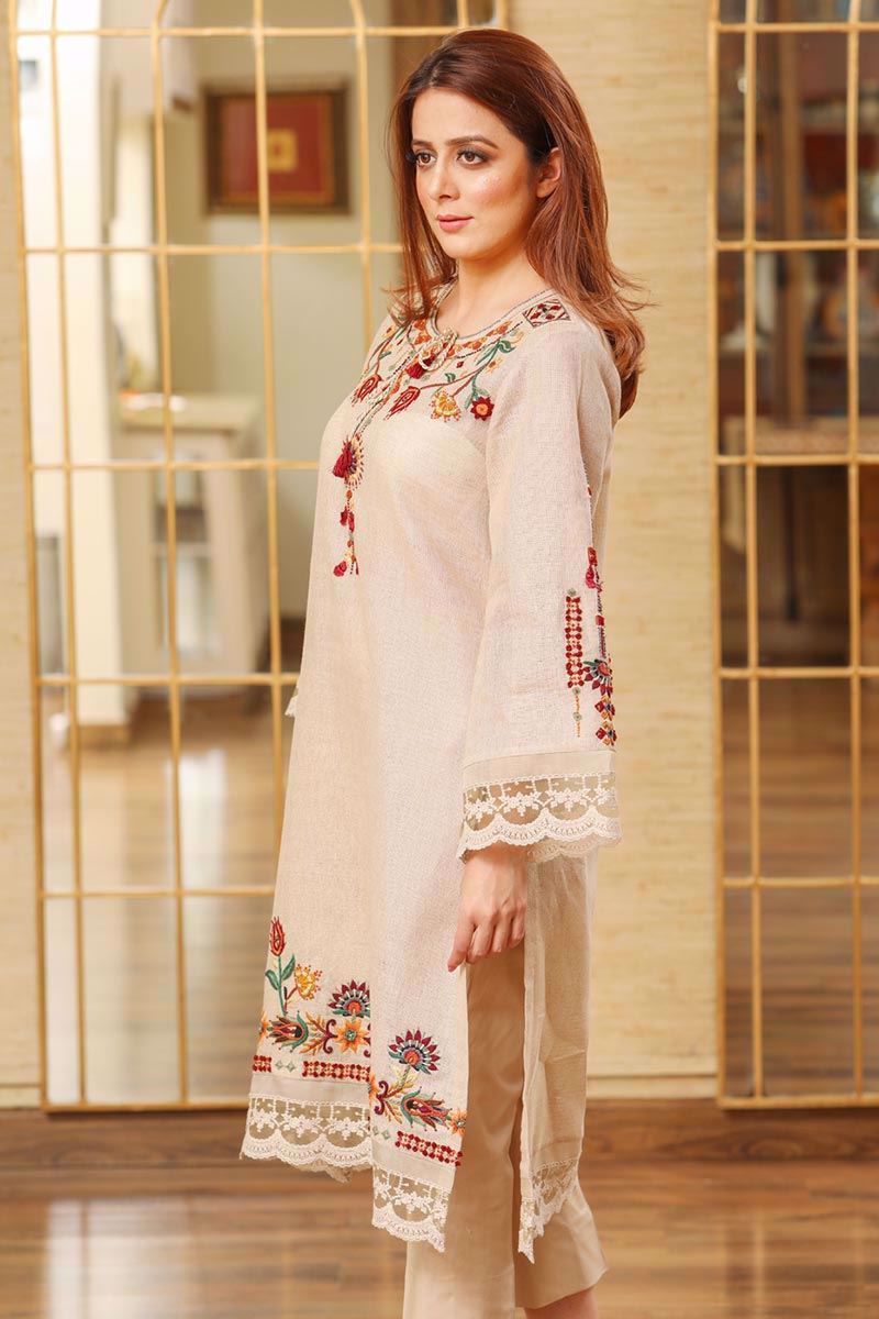 Floral aztec jute with slip | Farida Hasan