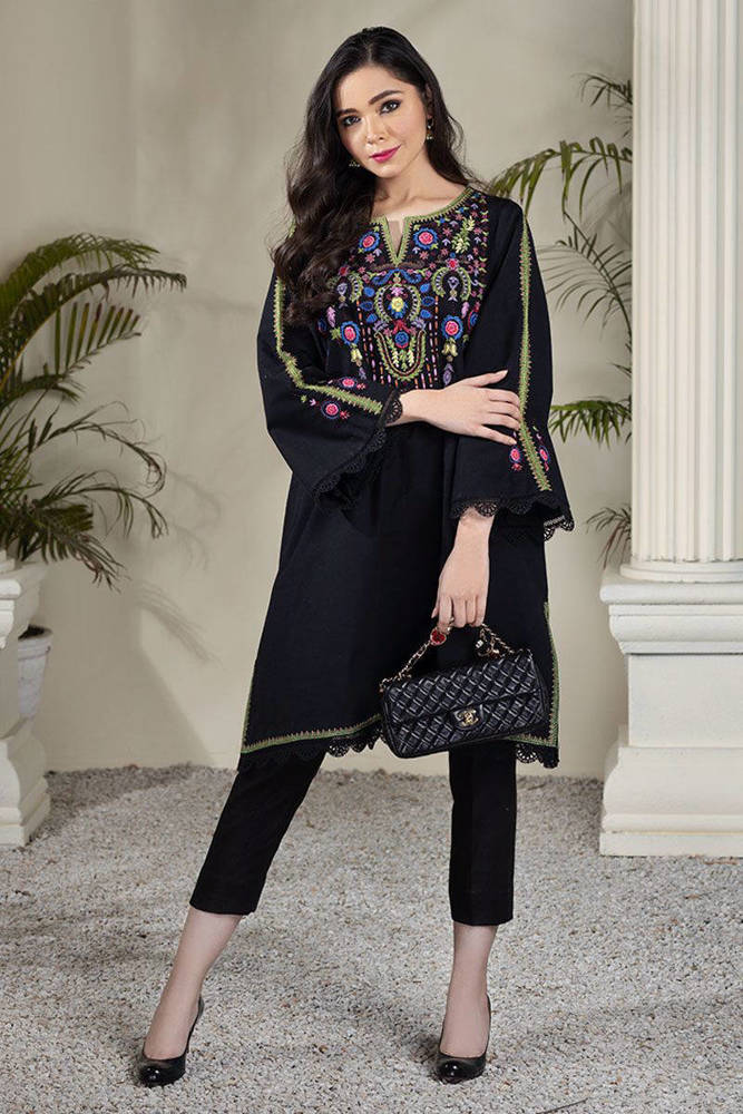 Multi Ethnic | Farida Hasan
