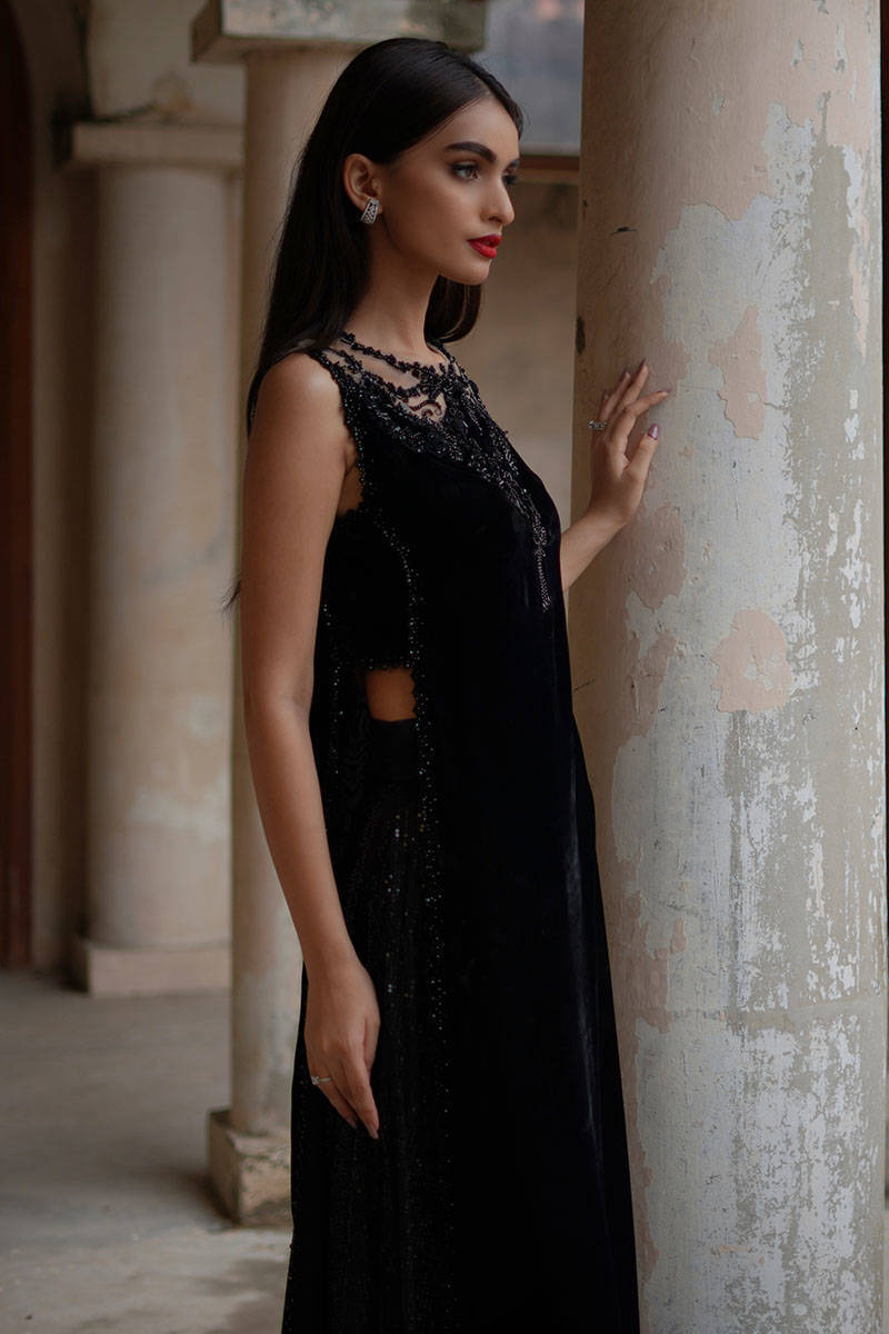 Black Crystal | Farida Hasan